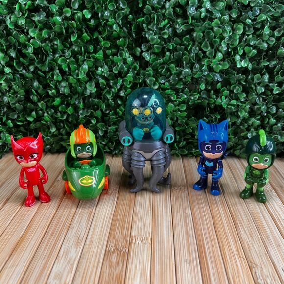 Unbranded | Toys | Bundle Of Pj Masks Action Figures And Vehicle Toys ...